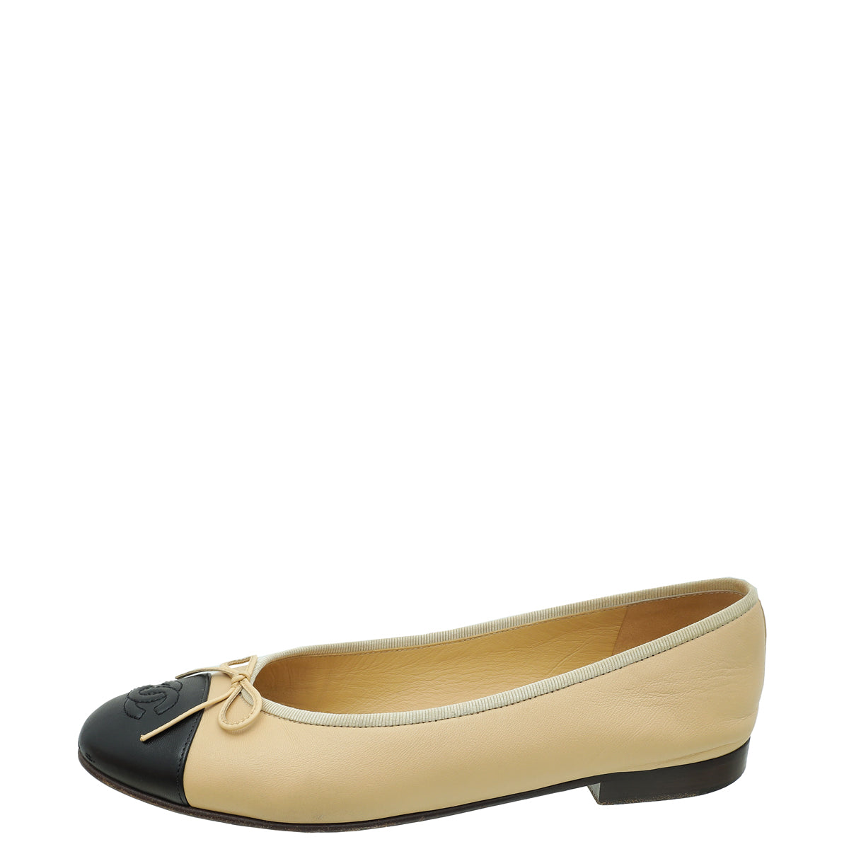 Chanel Bicolor Cap Toe Ballerina Flats 38.5 – THE CLOSET