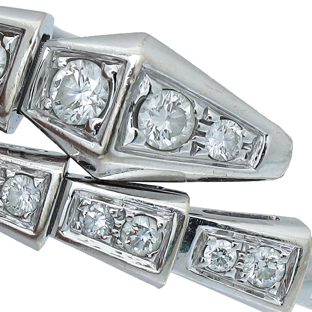 Bvlgari 18K White Gold Diamonds Serpenti Viper One-coil Slim Small Bra ...
