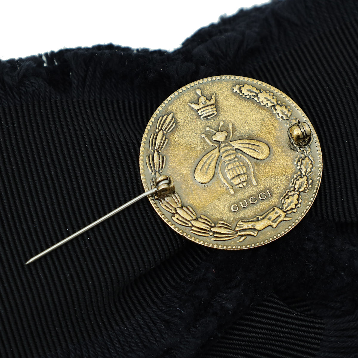 Gucci Black Grosgrain Crystal Bow Brooch – THE CLOSET