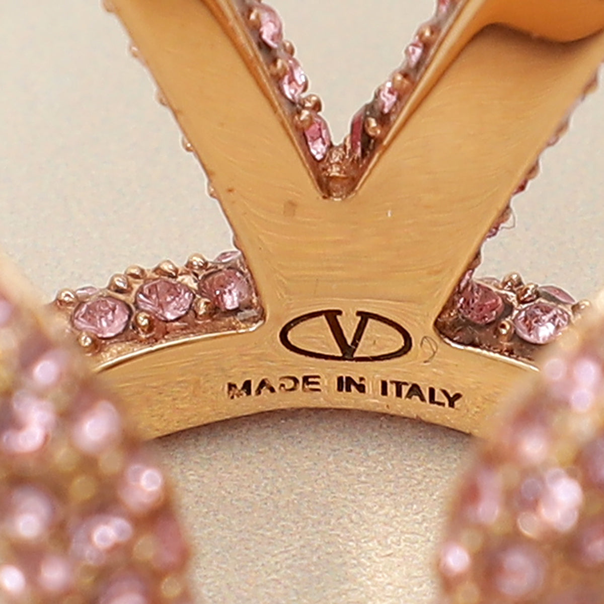 Valentino Gold VLogo Crystal Signature Ring 54 – THE CLOSET