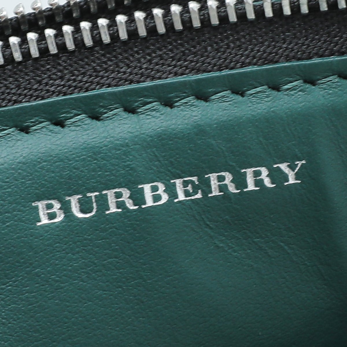Burberry Black Triple Zipped Crossbody Bag – THE CLOSET