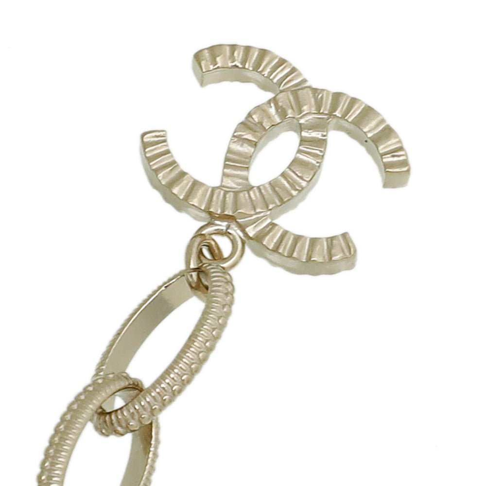 Chanel Bicolor Chunky Chain Heart Bracelet – The Closet