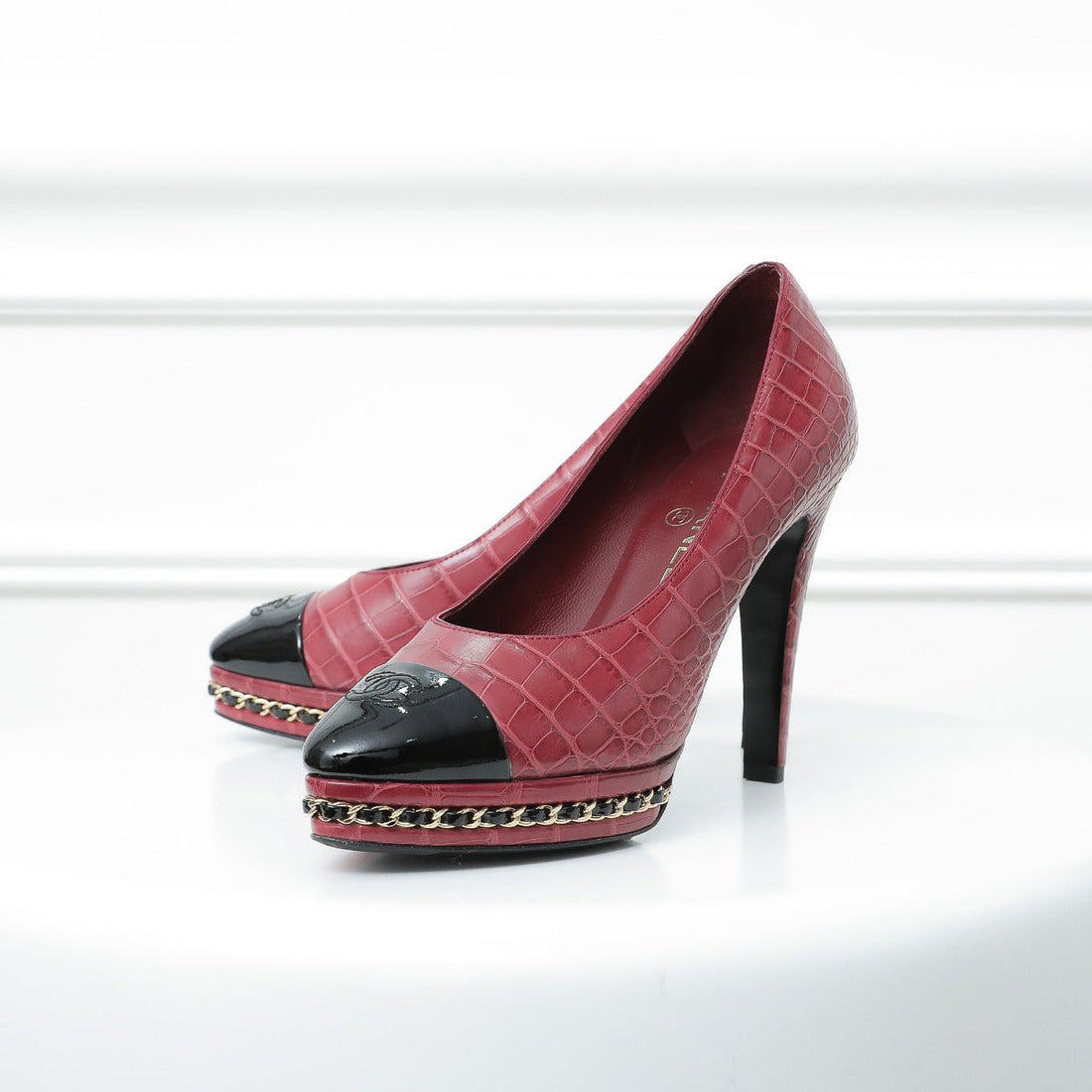 Chanel Bicolor Crocodile Cap Toe Pump 37.5 – THE CLOSET
