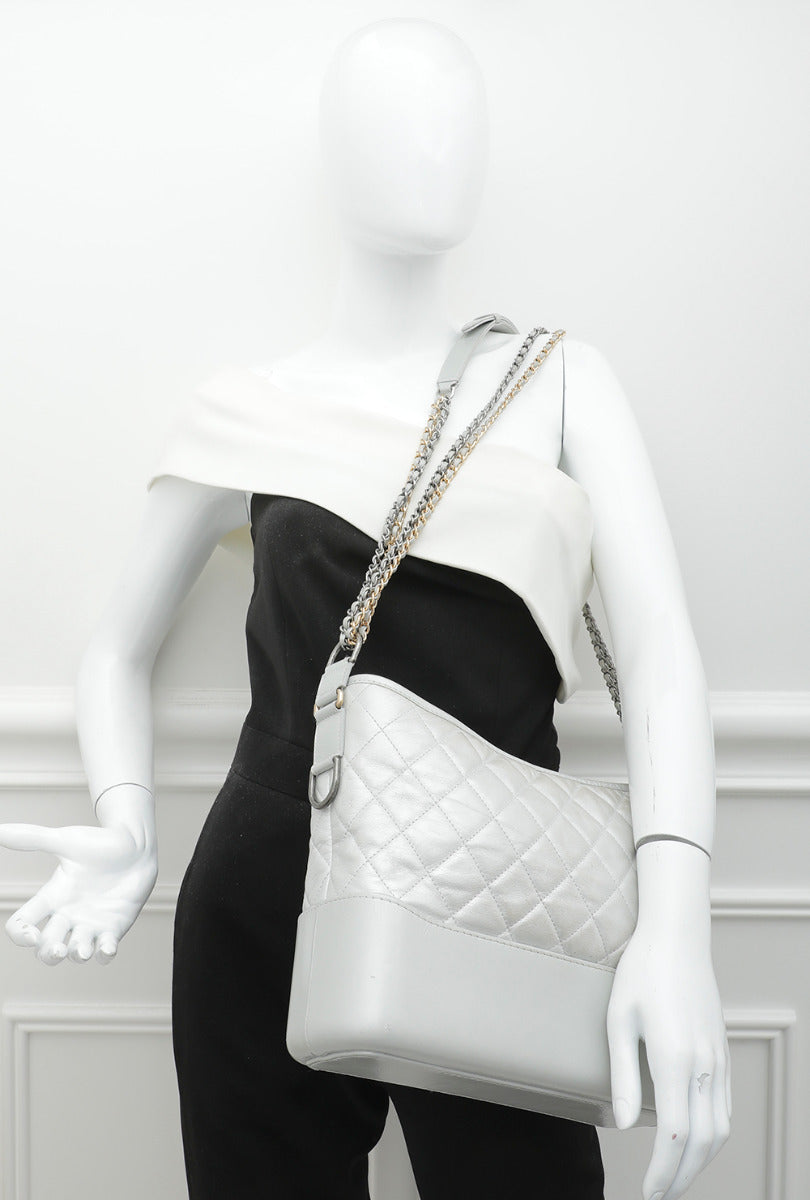 Chanel Light Grey CC Gabrielle Hobo Bag – THE CLOSET