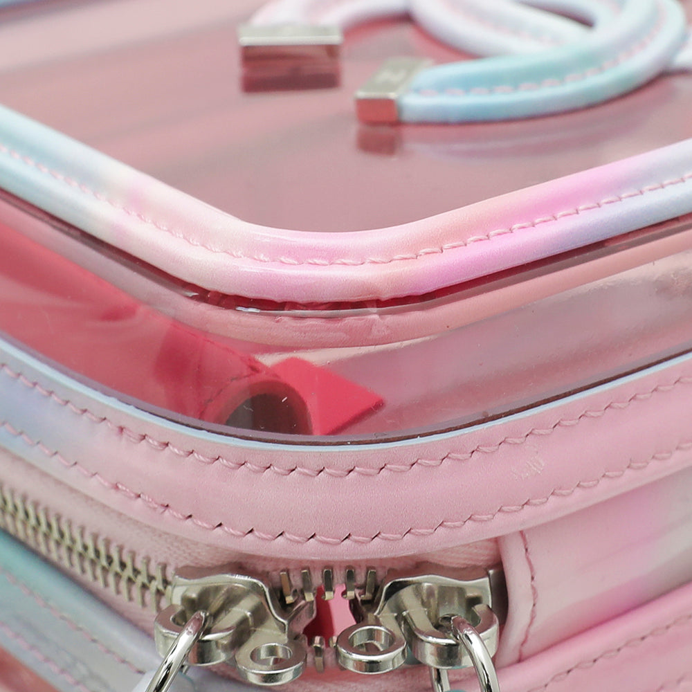 Chanel Candy Pink CC Patent PVC Small Vanity Case – THE CLOSET