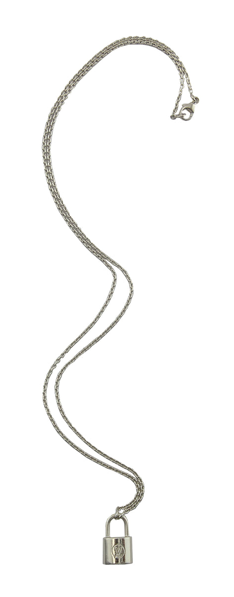 Louis Vuitton Silver Lock It Necklace – THE CLOSET